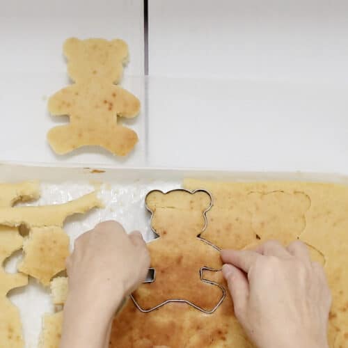 Bear Heart Pancakes | Cookie Cutter Valentines Day Treats