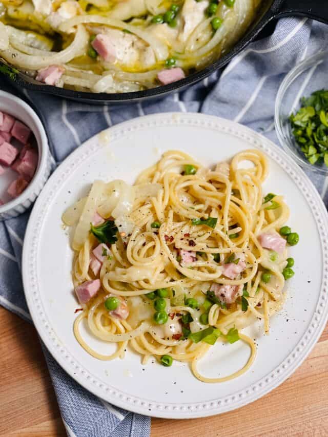 Baked Brie Spaghetti - Another baked cheese pasta to try!