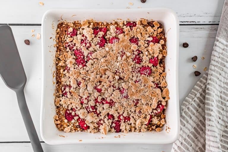 Raspberry Crumble Oat Bars - The Best Recipe!