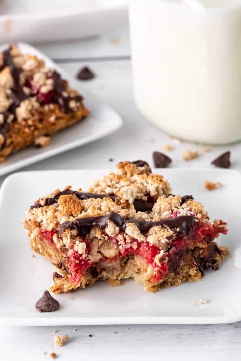 Raspberry Crumble Oat Bars - The Best Recipe!