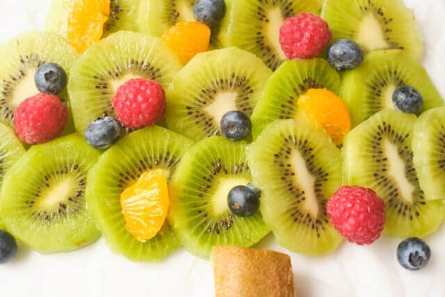 This Christmas Fruit Tree Is a Cute and Healthy Holiday Treat