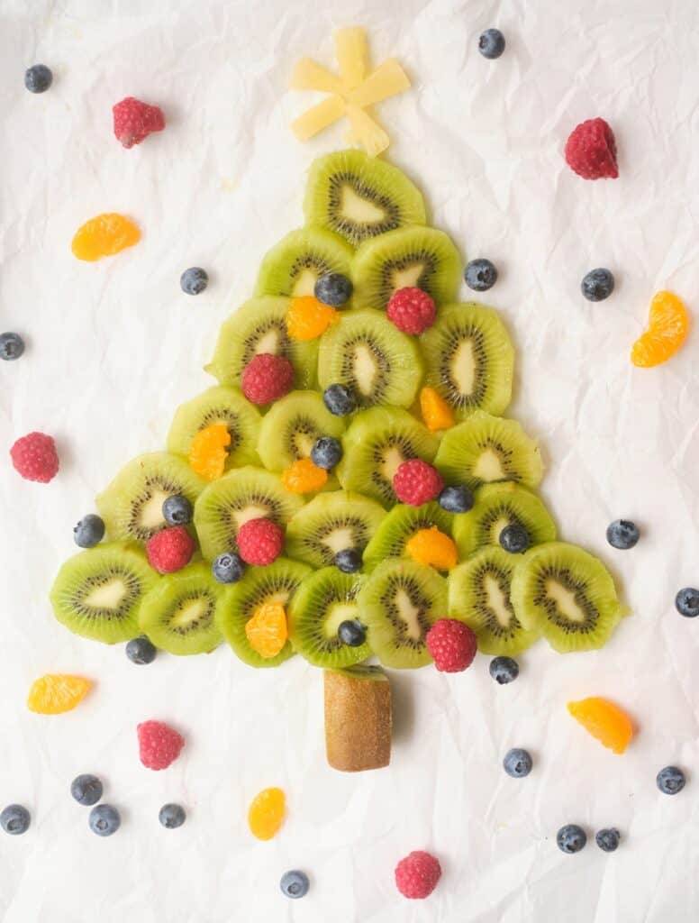 This Christmas Fruit Tree Is a Cute and Healthy Holiday Treat