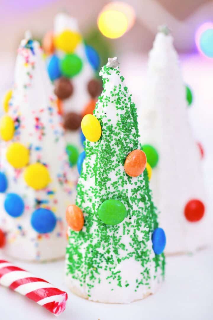 5 Easy and Cute Christmas Treats For Kids - Fun Holiday Desserts