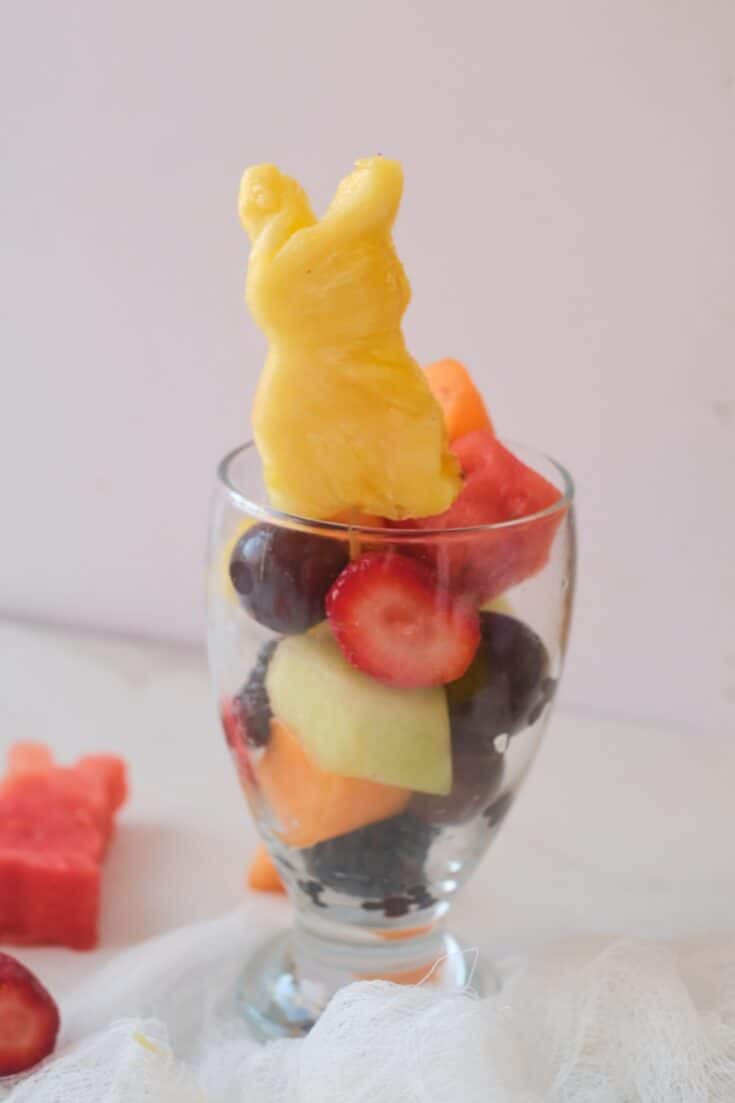 This Bunny Fruit Snack Is A Healthy Easter Treat