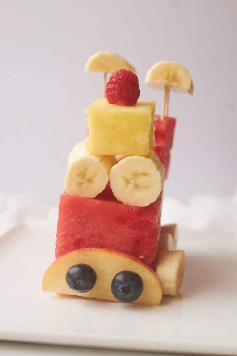 This Fruit Train Is An Easy And Fun Kid Snack!