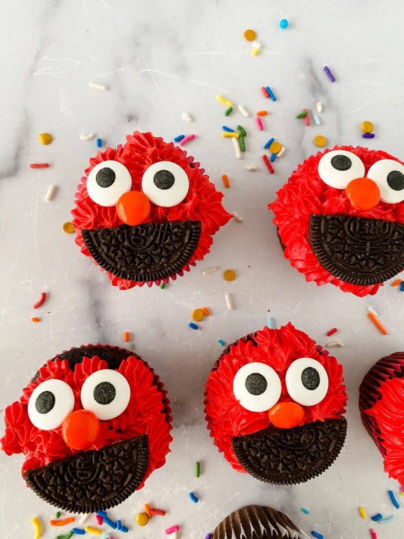 Easy and Cute Elmo Cupcakes