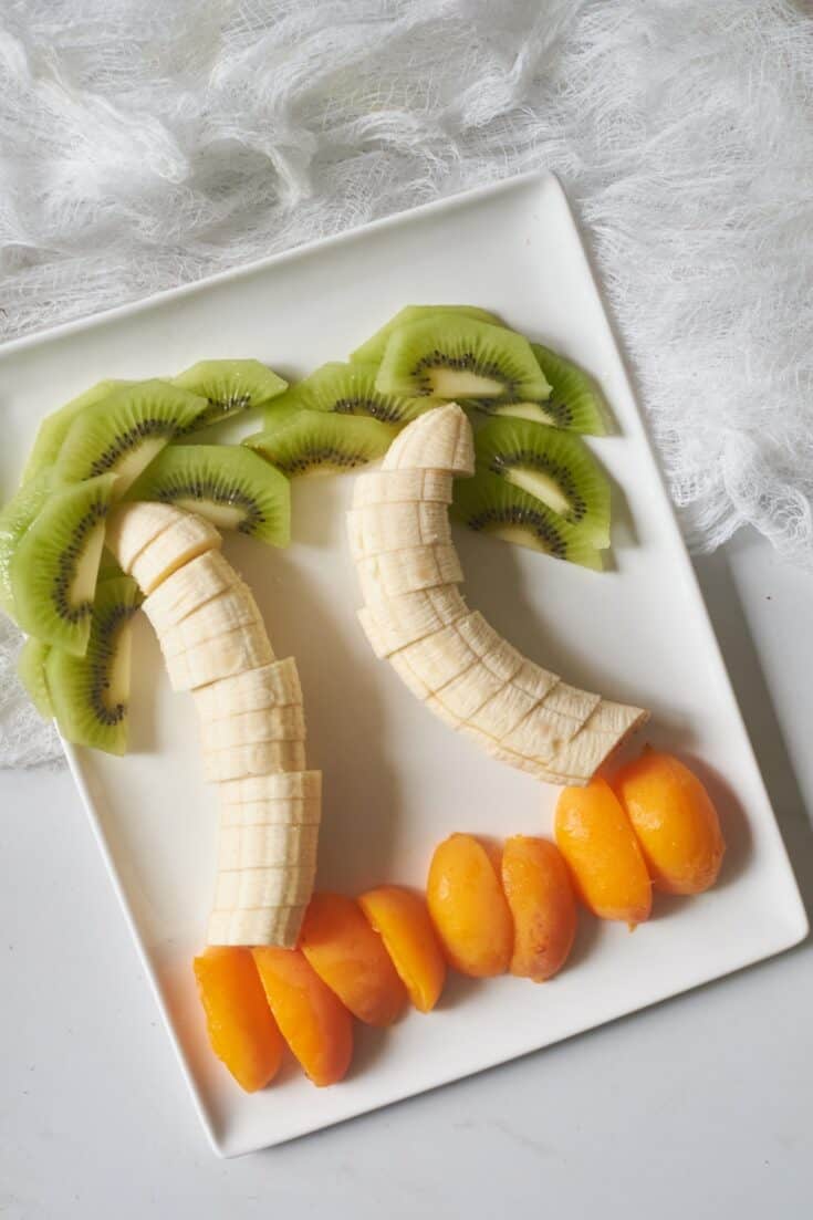 These Fruit Palm Trees Are A Cute Fruit Snack Idea