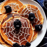 Easy Spider Pancakes - Cute Halloween Breakfast Idea