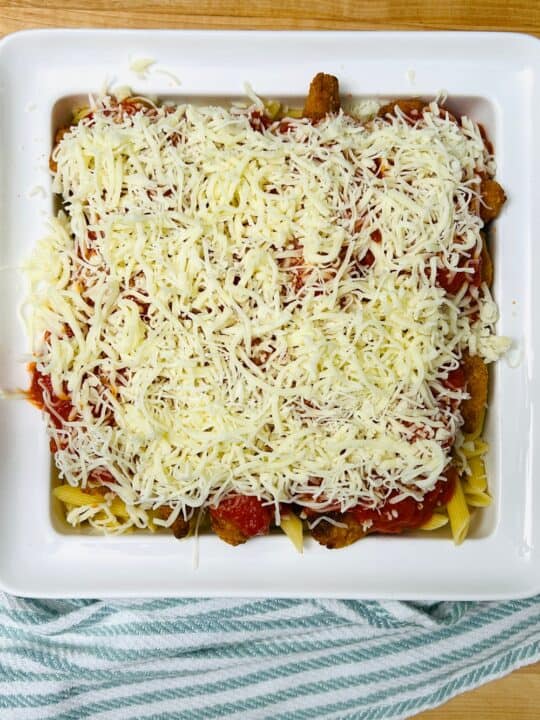 One Pan Chicken Parmesan - Delicious and Easy!
