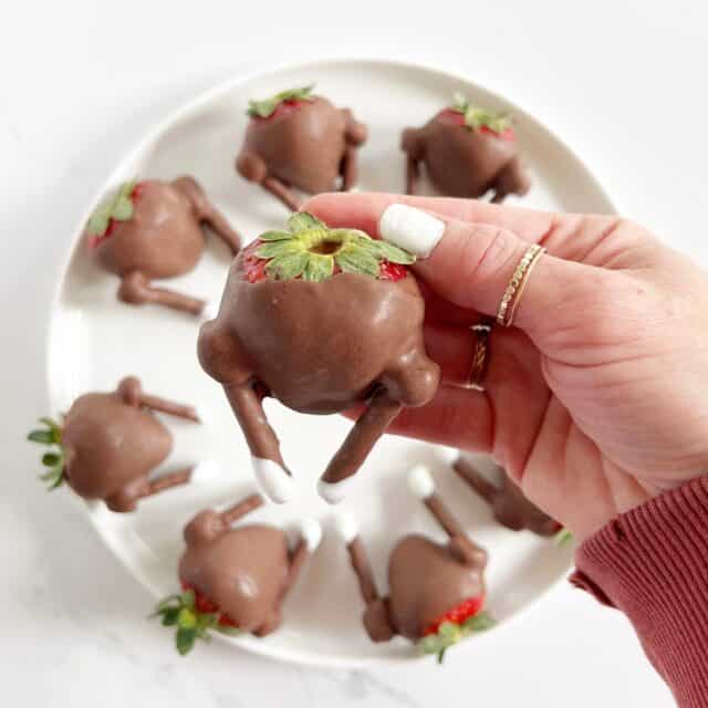 These Chocolate Strawberry Turkeys Are The Cutest Thanksgiving Treat