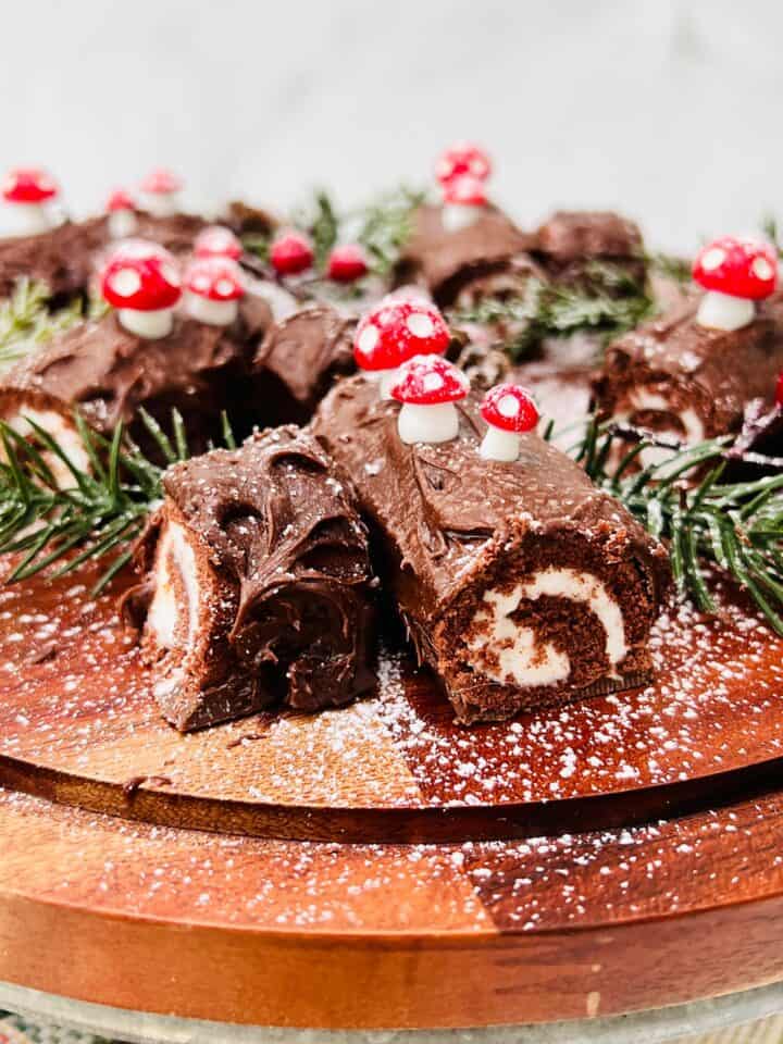 Easy and Genius Mini Bûche De Noël Recipe Hack