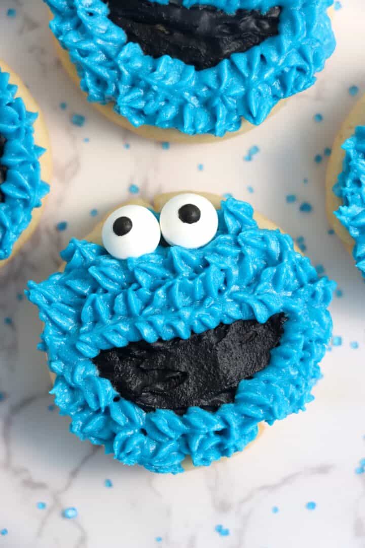 Whip Up Delicious Cookie Monster Cookies With This Simple Recipe