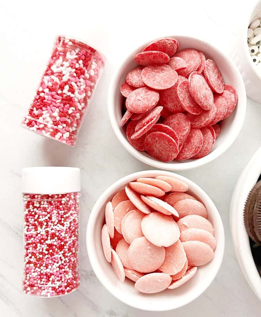 The Sweetest Love Bug Oreos