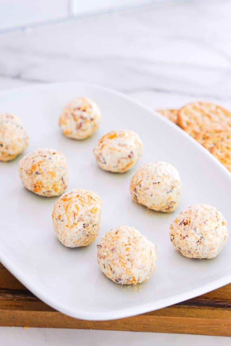 Easter Mini Chicks Cheese Balls Are the Cutest Easter Appetizer