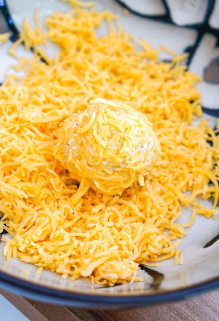 Easter Mini Chicks Cheese Balls Are the Cutest Easter Appetizer