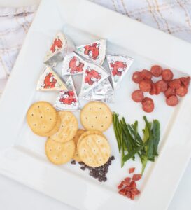 Mouse Cheese Crackers Are The Cutest Appetizers