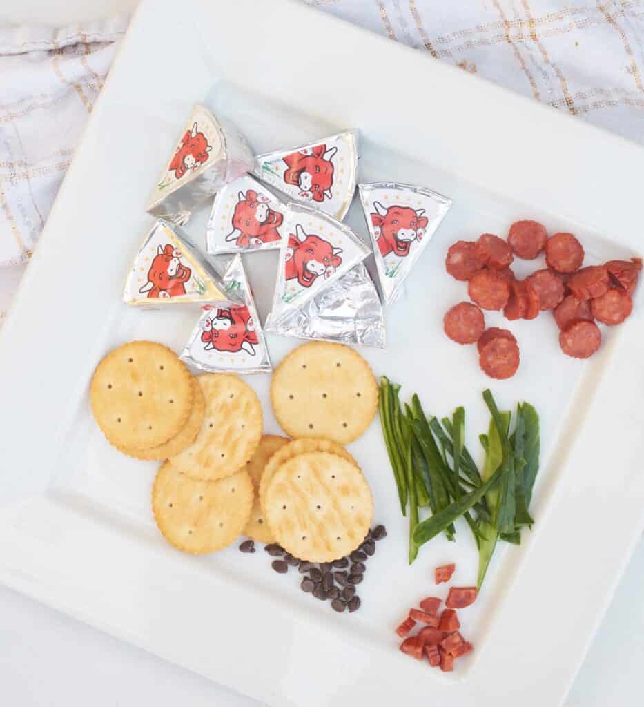 Mouse Cheese Crackers Are The Cutest Appetizers