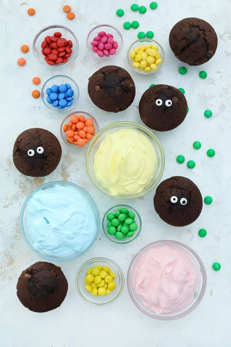How to Make Easy And Colorful Fish Cupcakes