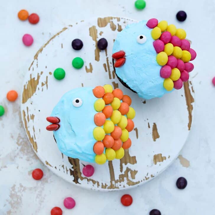 How to Make Easy And Colorful Fish Cupcakes