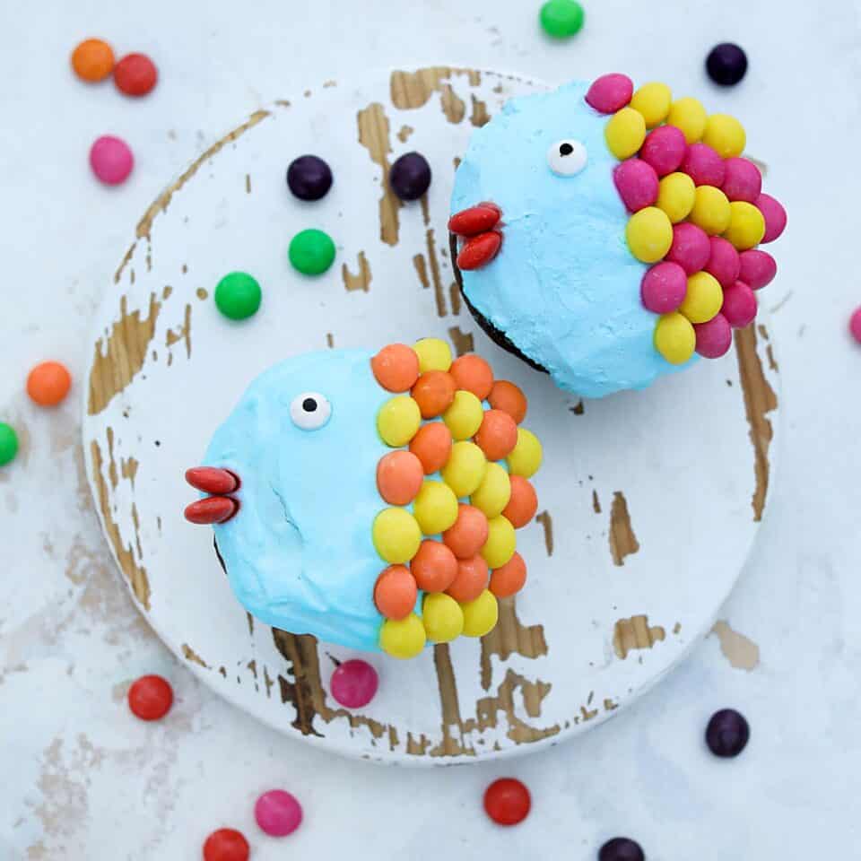 How to Make Easy And Colorful Fish Cupcakes