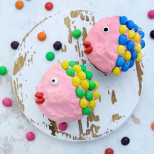 How to Make Easy And Colorful Fish Cupcakes