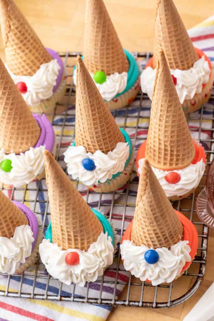 How To Make The Easiest Gnome Cupcakes