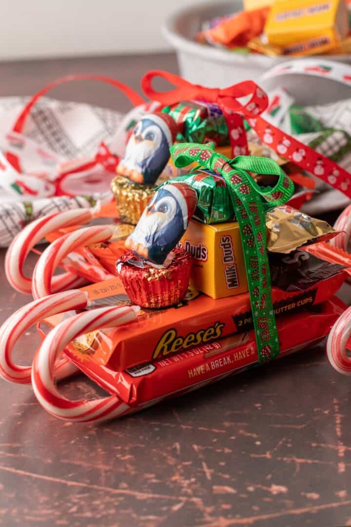 How To Make Candy Sleighs - Cute Christmas Treat