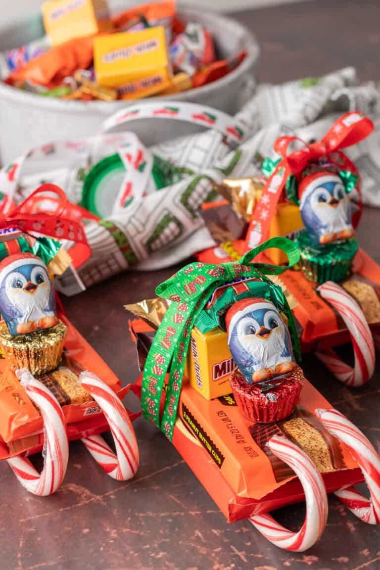 How To Make Candy Sleighs - Cute Christmas Treat