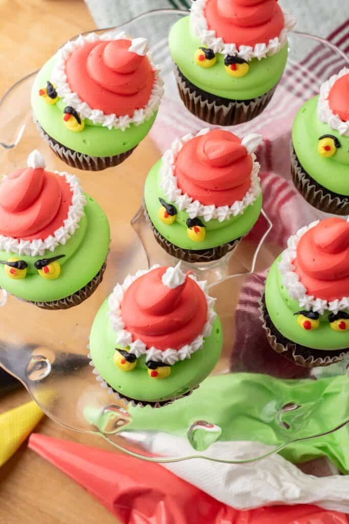 How to Make Easy Grinch Cupcakes