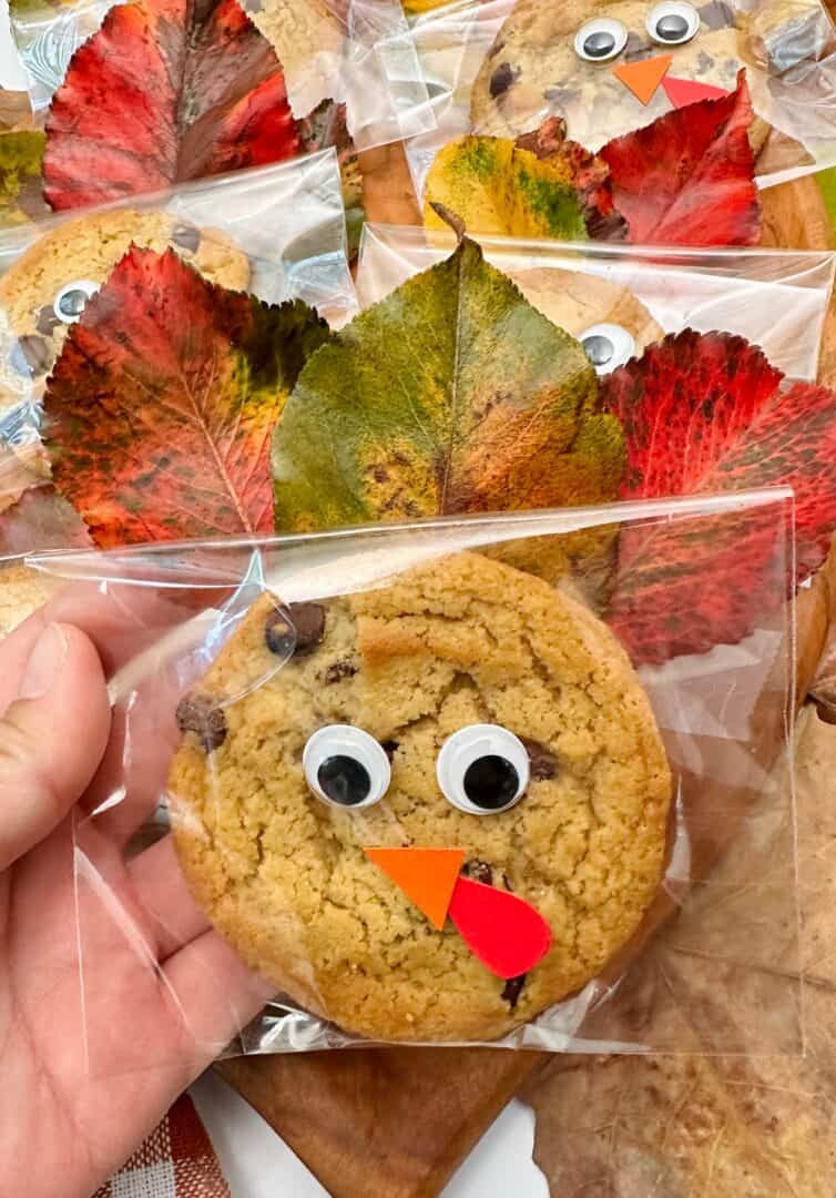 These Turkey Cookies Are A Cute Thanksgiving Treat Kids Can Make
