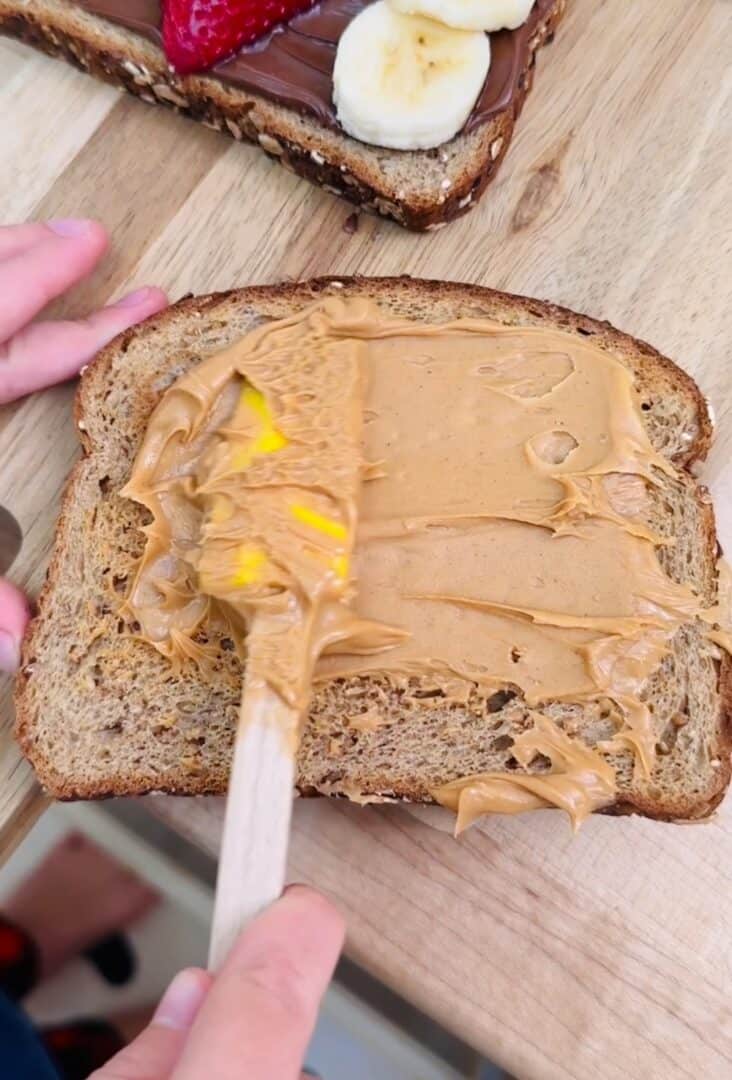 This Cute Valentine Bear Toast is a Fun Treat for Kids!