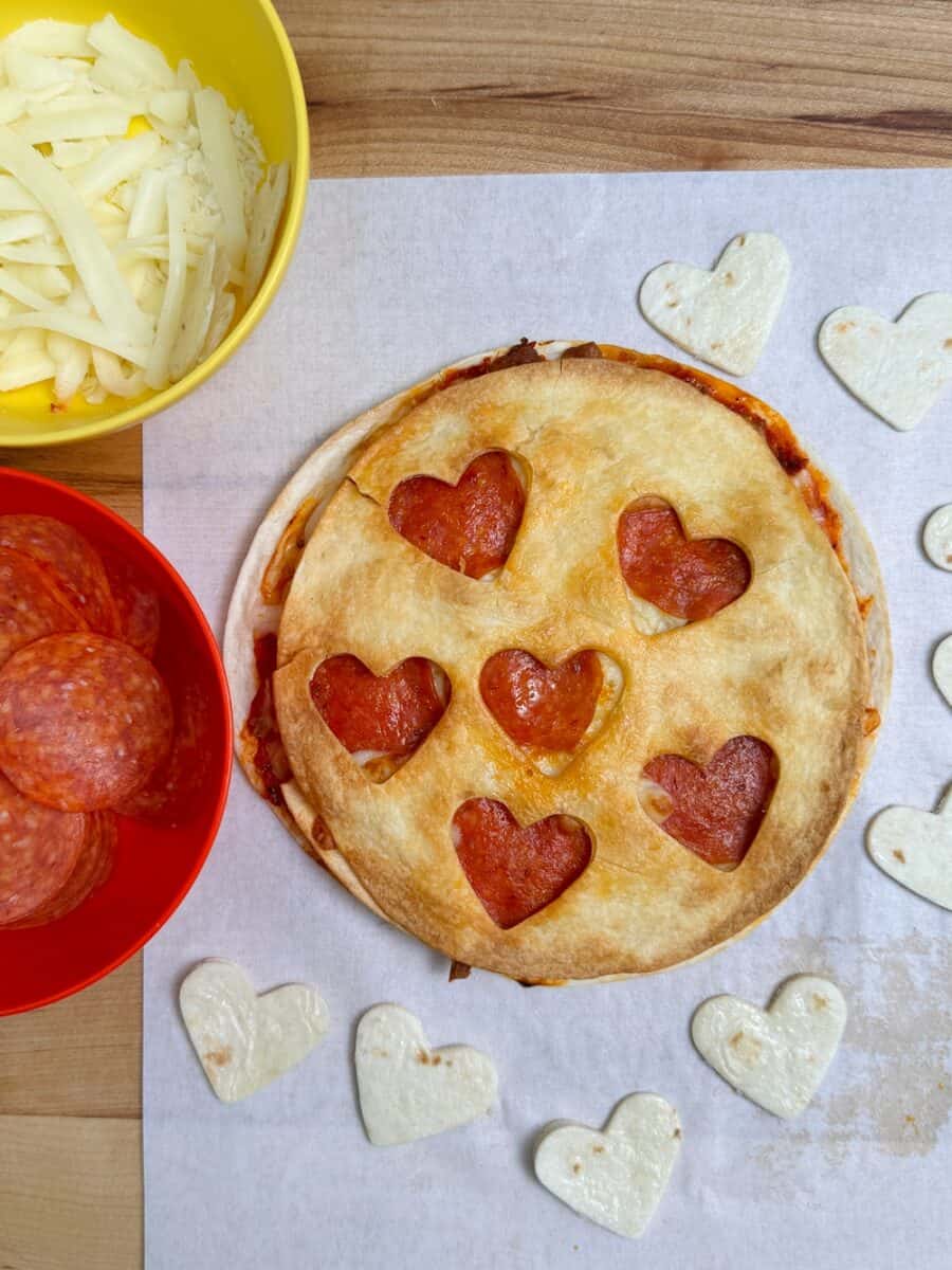 Easy Valentine Pizza Lunch For Kids