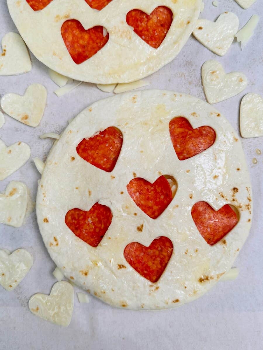 Easy Valentine Pizza Lunch For Kids