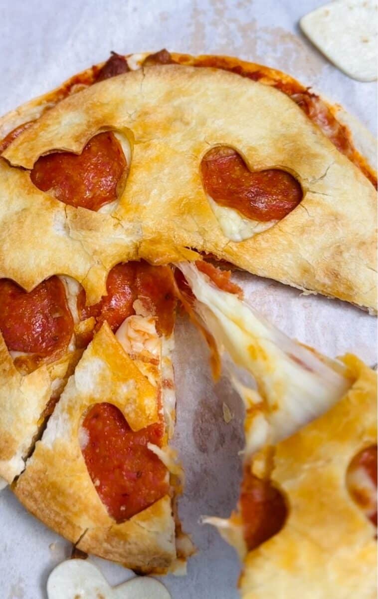 Easy Valentine Pizza Lunch For Kids