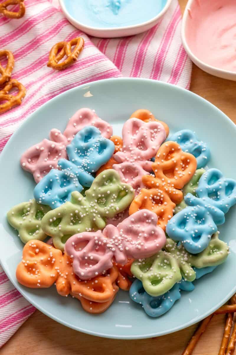 These Colorful Butterfly Pretzels Make a Fun Spring Treat!