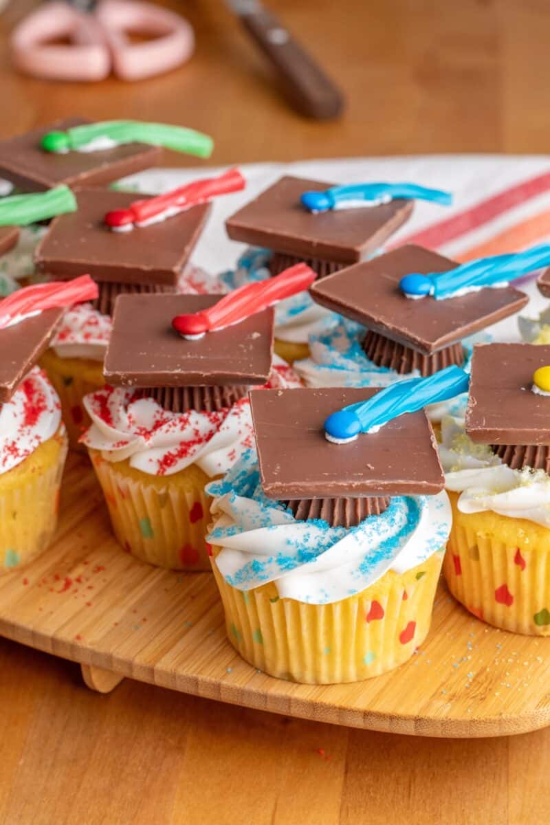 Cheers to the Grad: Easy Graduation Cupcakes