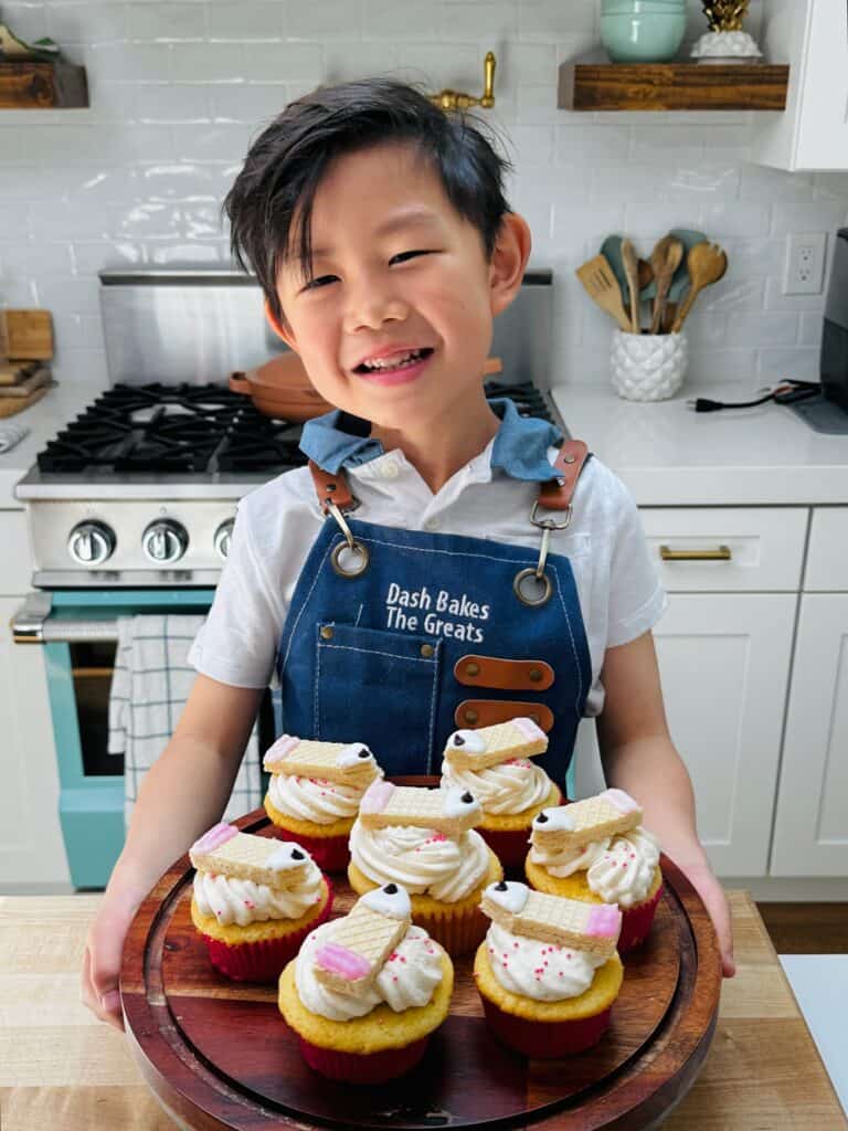 Make Cute Pencil Cupcakes For Teacher Appreciation Week