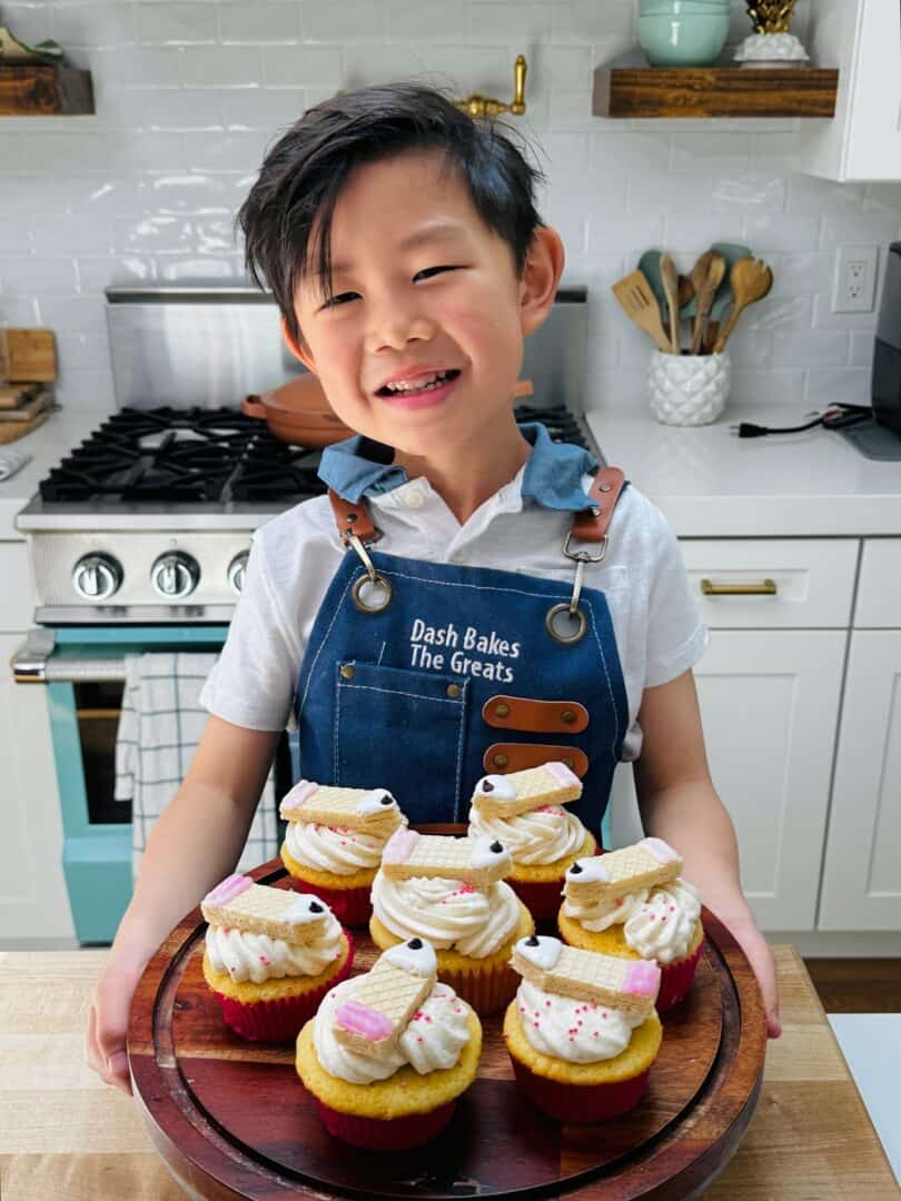 Make Cute Pencil Cupcakes For Teacher Appreciation Week