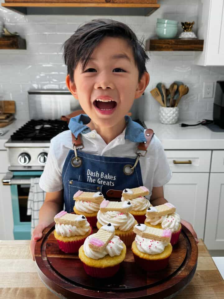 Make Cute Pencil Cupcakes For Teacher Appreciation Week
