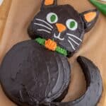 This Easy Black Cat Cake Is The Perfect Halloween Dessert