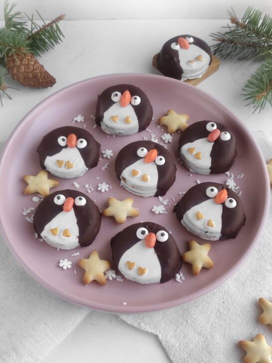 Make The Cutest Penguin Oreo Cookies This Winter