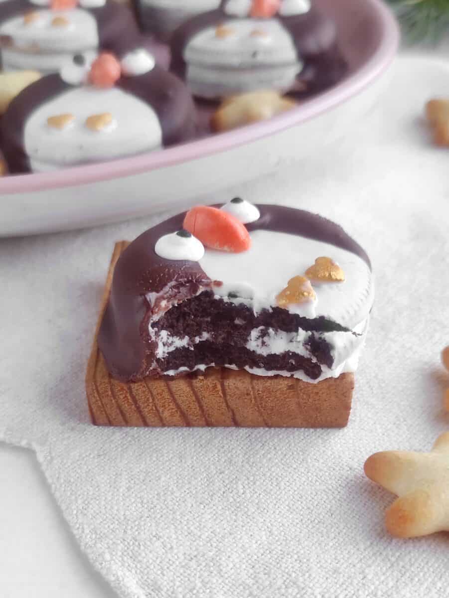 Make The Cutest Penguin Oreo Cookies This Winter