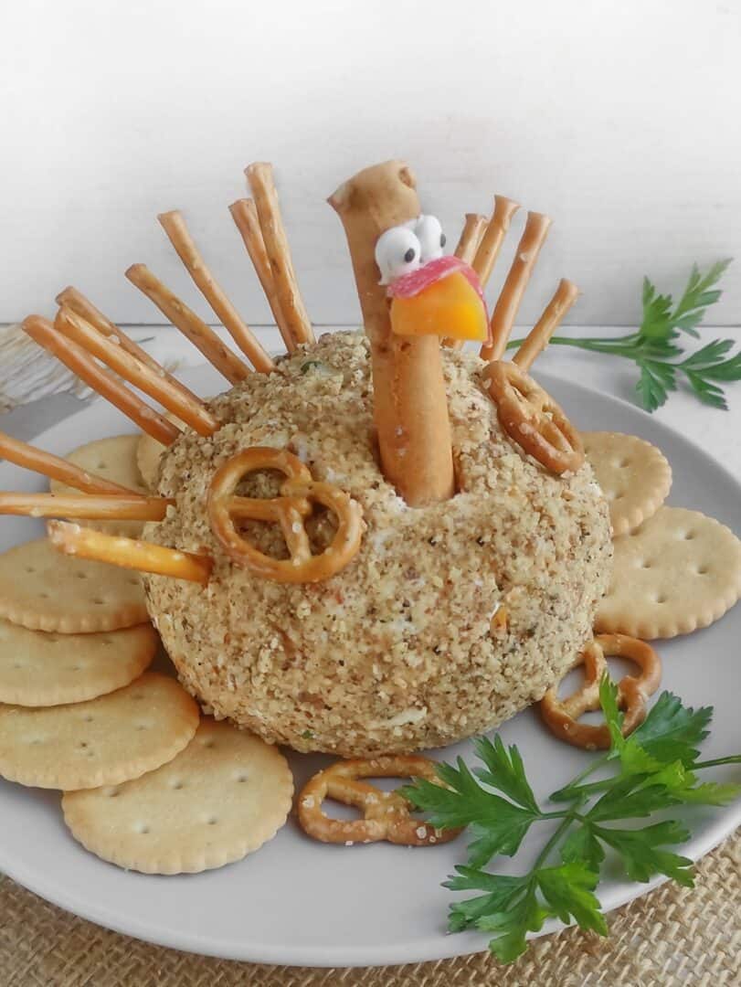 This Turkey Cheese Ball Is A Fun Thanksgiving Appetizer