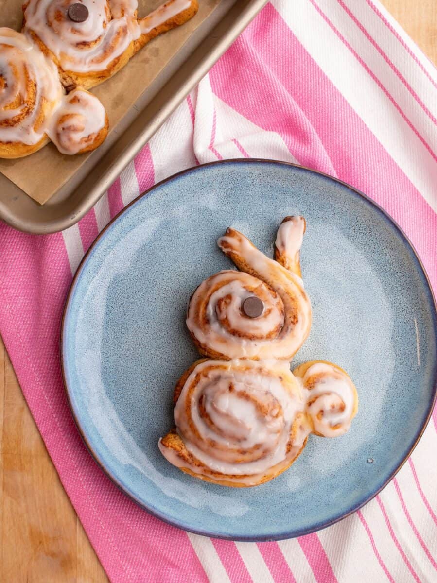 These Bunny Cinnamon Rolls Are The Sweetest Easter Treat