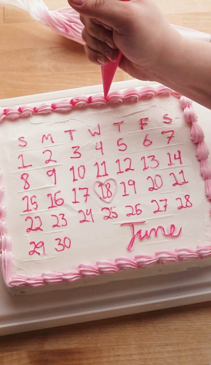 How to Make a Calendar Cake