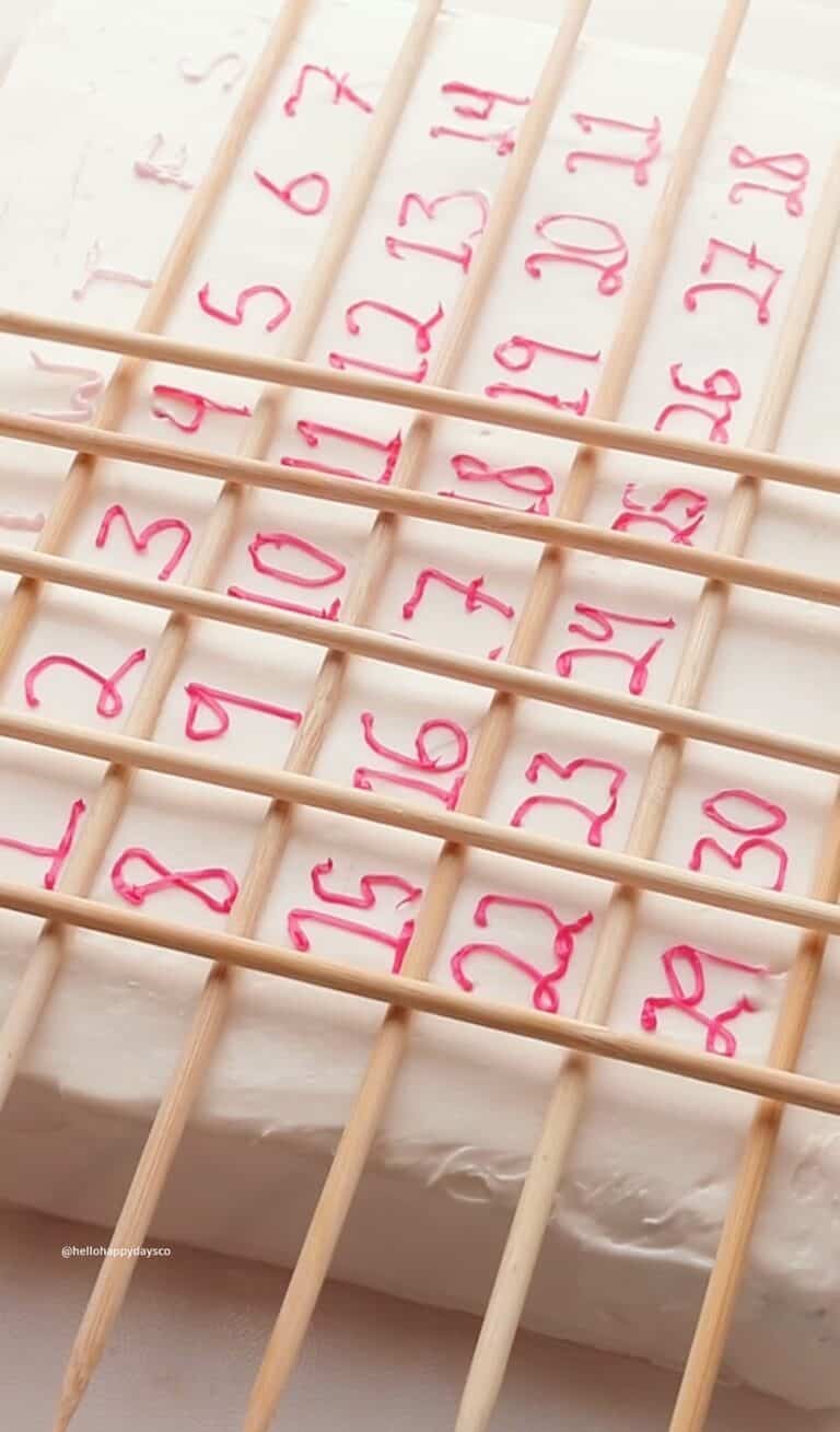 How to Make a Calendar Cake