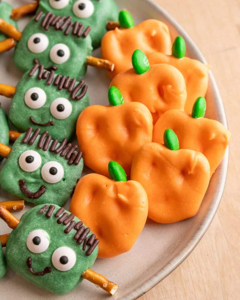 Spooky And Sweet Halloween Pretzels